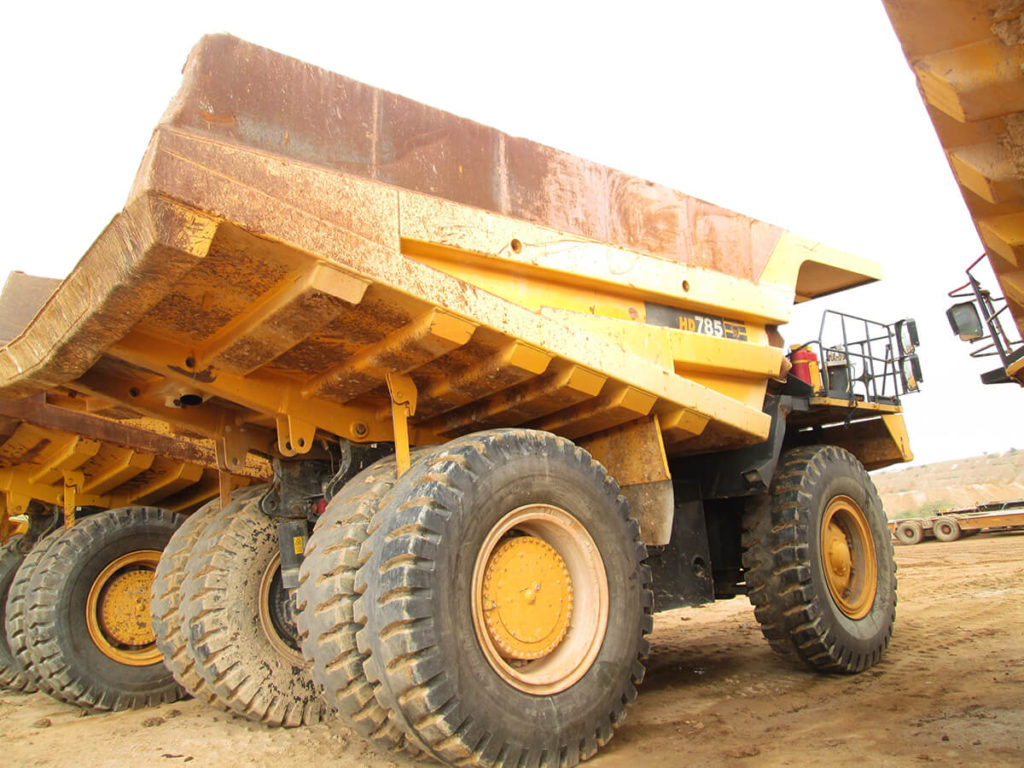 Komatsu – Ess Square International